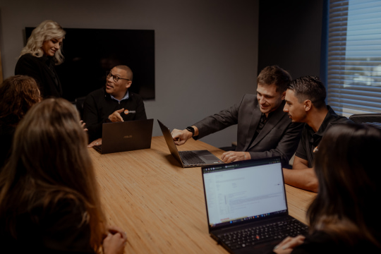 Learn to master Zoho software with instructor-led Zoho training programs